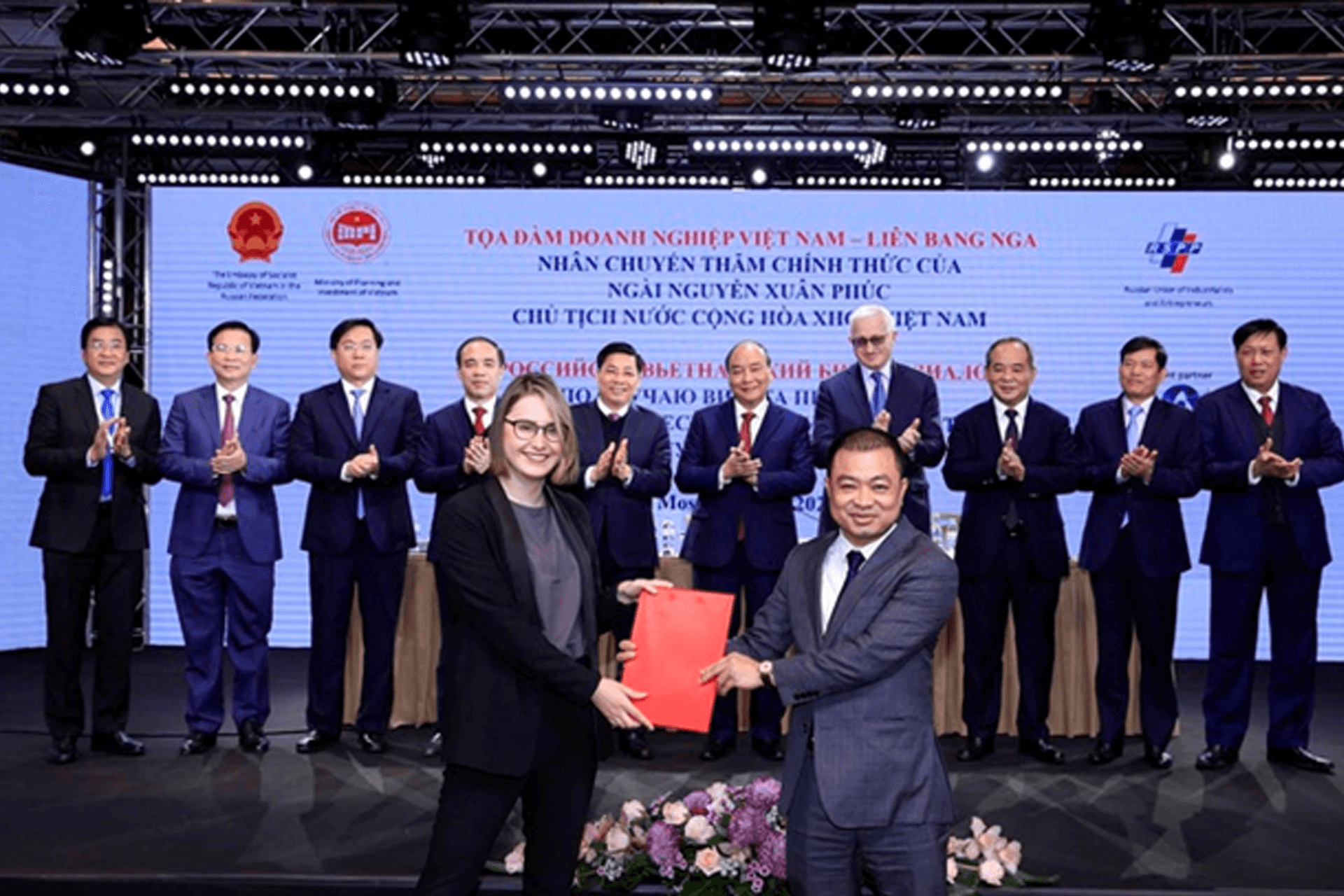 TNT GROUP - V.O.I CAPITAL